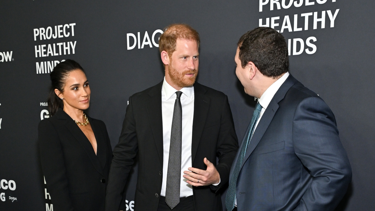 Harry e Meghan nella villa di Jeff Bezos: i Sussex ospiti d'onore al ...
