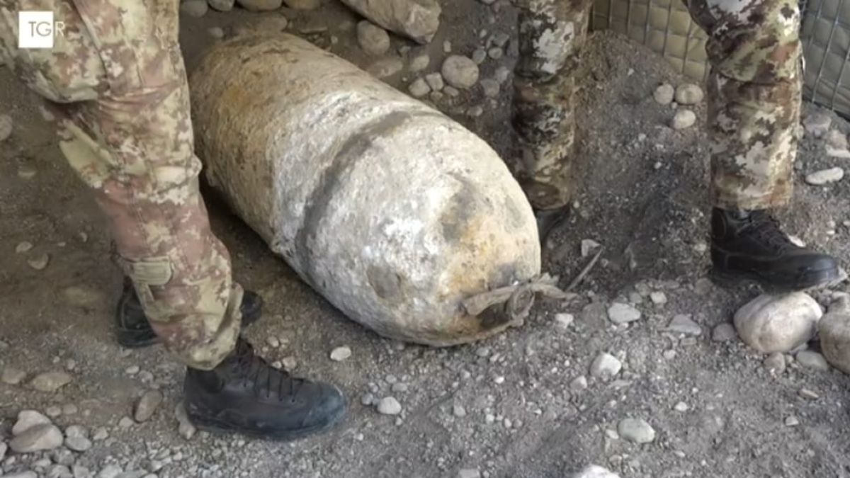 Bomba a Rovereto, pronti per il disinnesco. La sindaca: «Tutto sotto ...