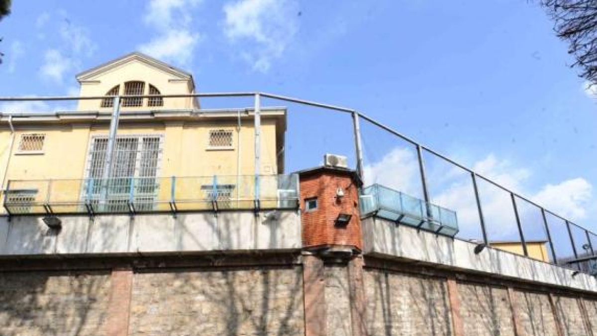 Sovraffollamento record nelle carceri bresciane: Canton Mombello sempre ...