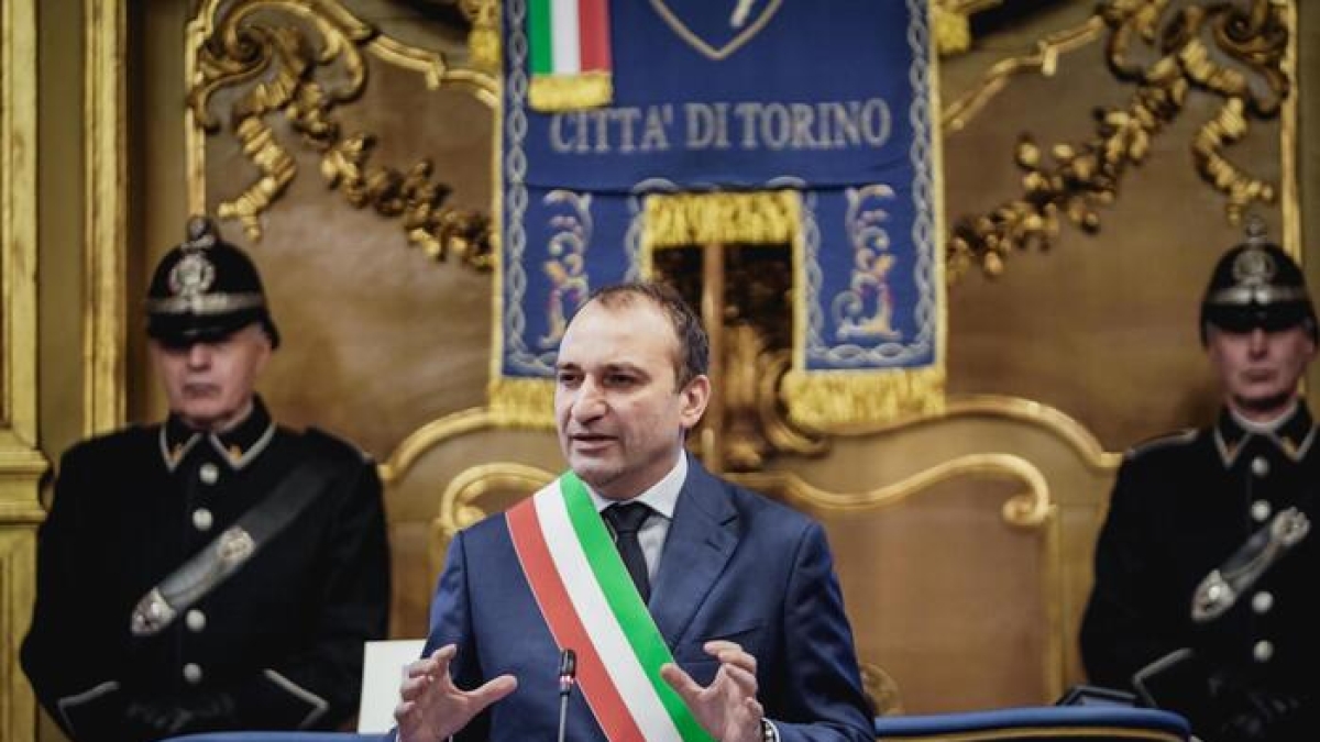 Scontri al corteo, l'affondo del sindaco di Torino: «Mi aspetto che lo ...