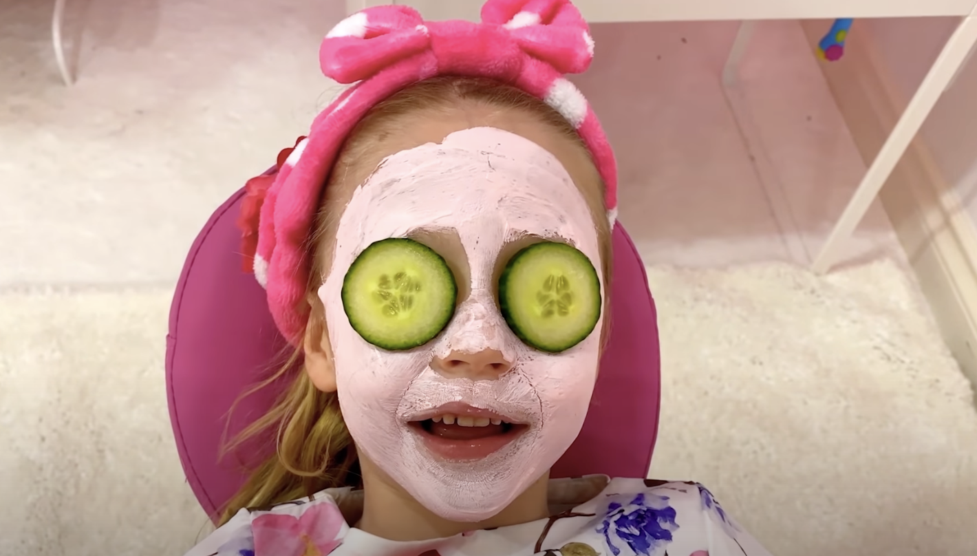 Chi sono i «baby influencer», bambini under 10 che guadagnano 300mila ...