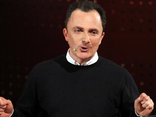 Daniele Luttazzi compie 62 anni: il vero nome, cosa fa oggi, la laurea ...