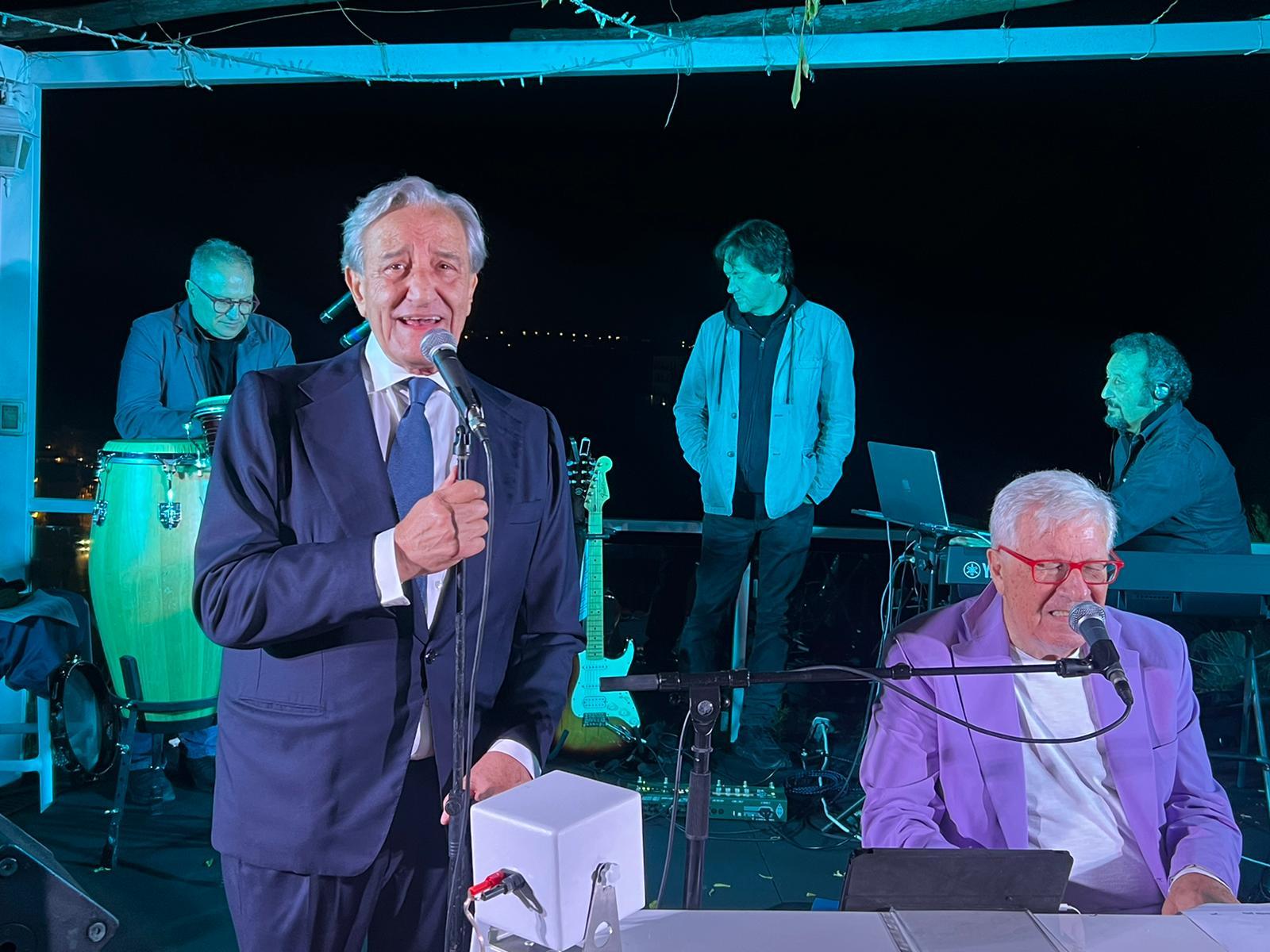 Luigi Santini professore emerito, colleghi e artisti lo festeggiano a ...