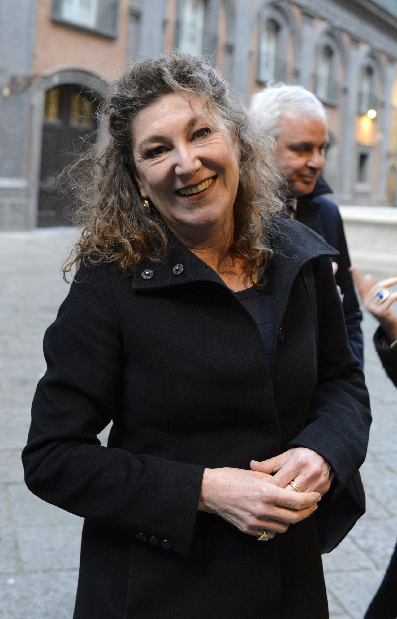 La contessa Leopardi davanti all’«Infinito» di Napoli | Corriere.it