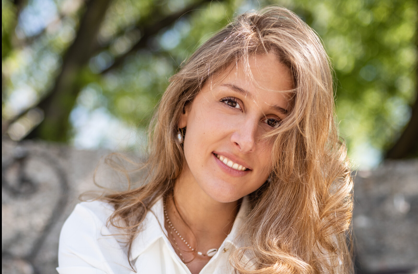 Erin Doom è Matilde, storia della scrittrice senza volto: dai romanzi ...