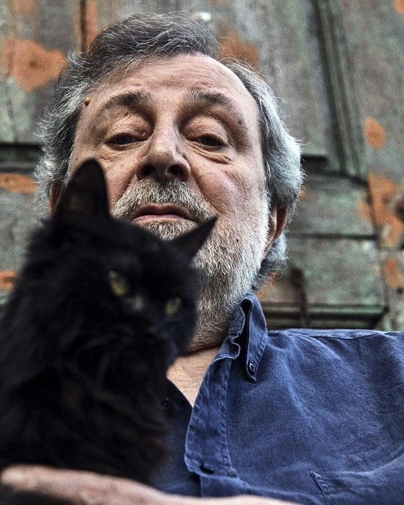 Francesco Guccini, il maestrone anarchico, compie 83 anni | Corriere.it