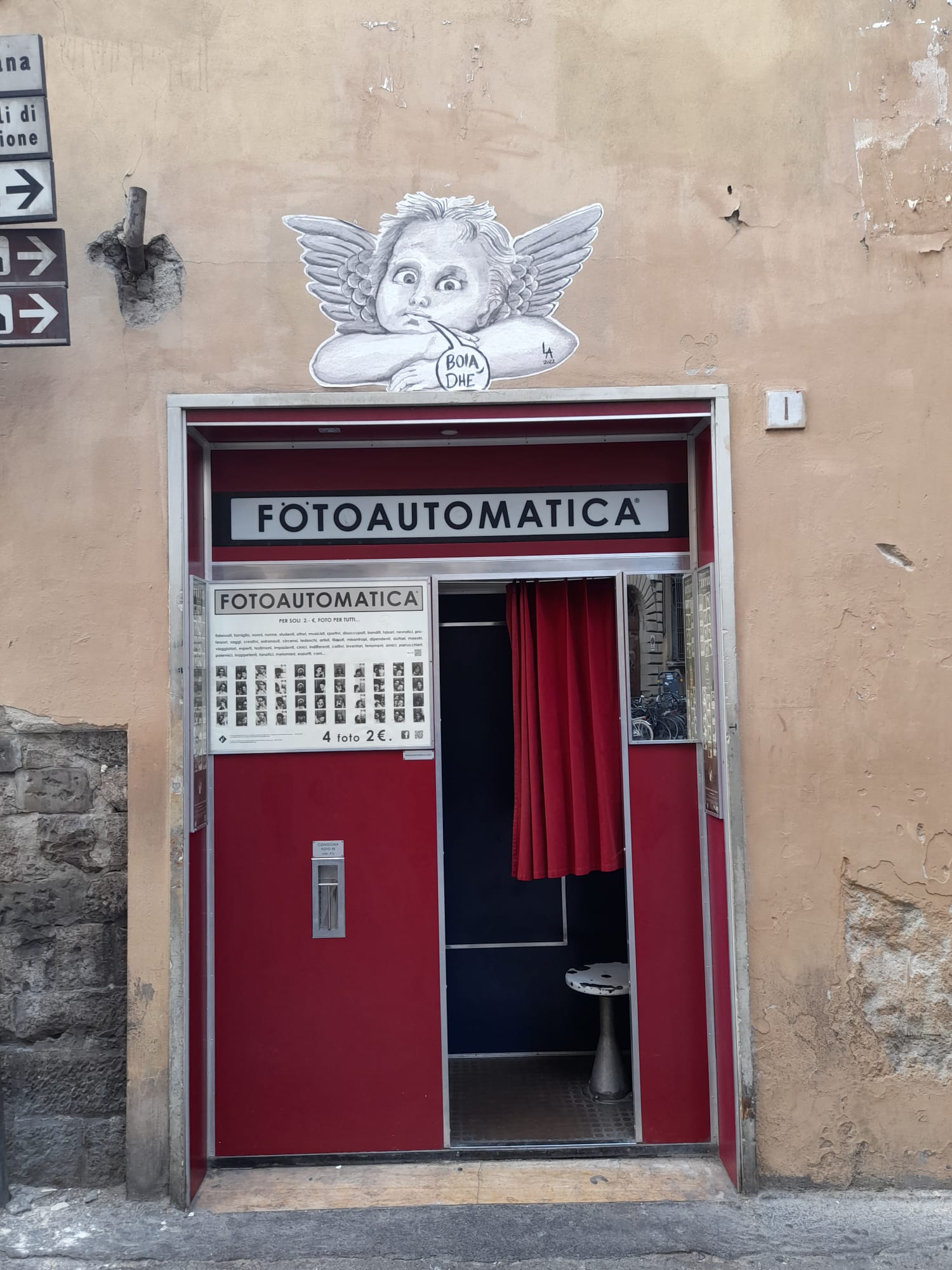 Firenze, tutti in fila da Fotoautomatica (per 4 scatti in bianco e nero ...