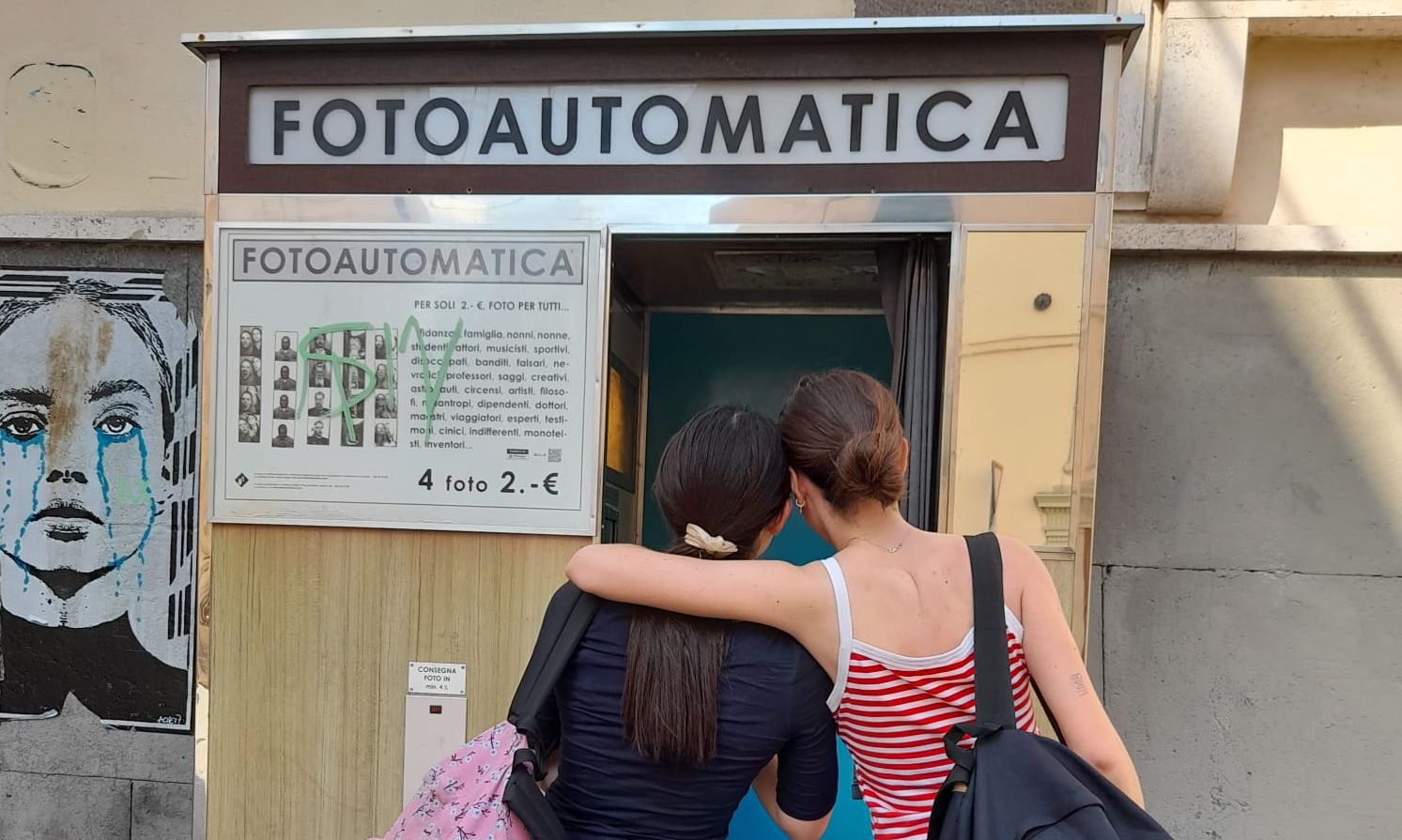 Firenze, tutti in fila da Fotoautomatica (per 4 scatti in bianco e nero ...