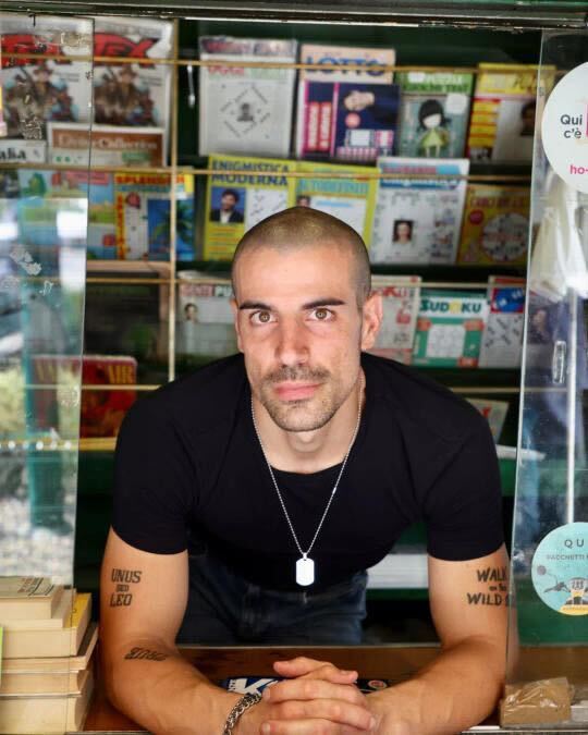 Lorenzo Scano e la nuova edicola in via Buonarroti: «Ho lasciato la mia ...