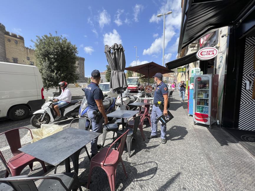 Giovanbattista Cutolo, il luogo dell'uccisione del giovane musicista ...