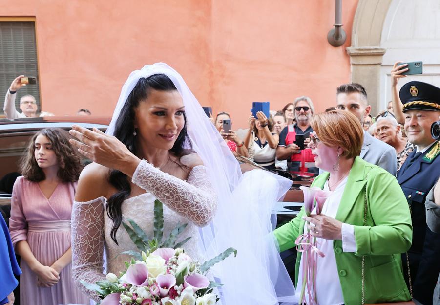 Luisa Corna e Stefano Giovino: le foto del matrimonio | Corriere.it