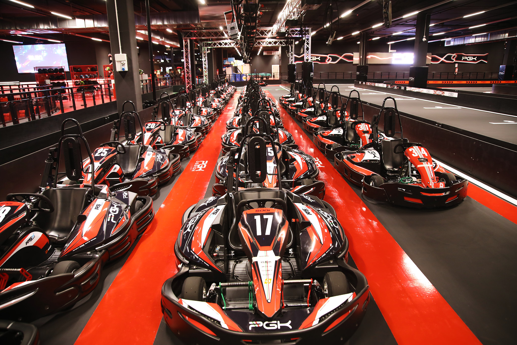 Venezia, pista di go-kart da record apre al centro commerciale «Porte ...