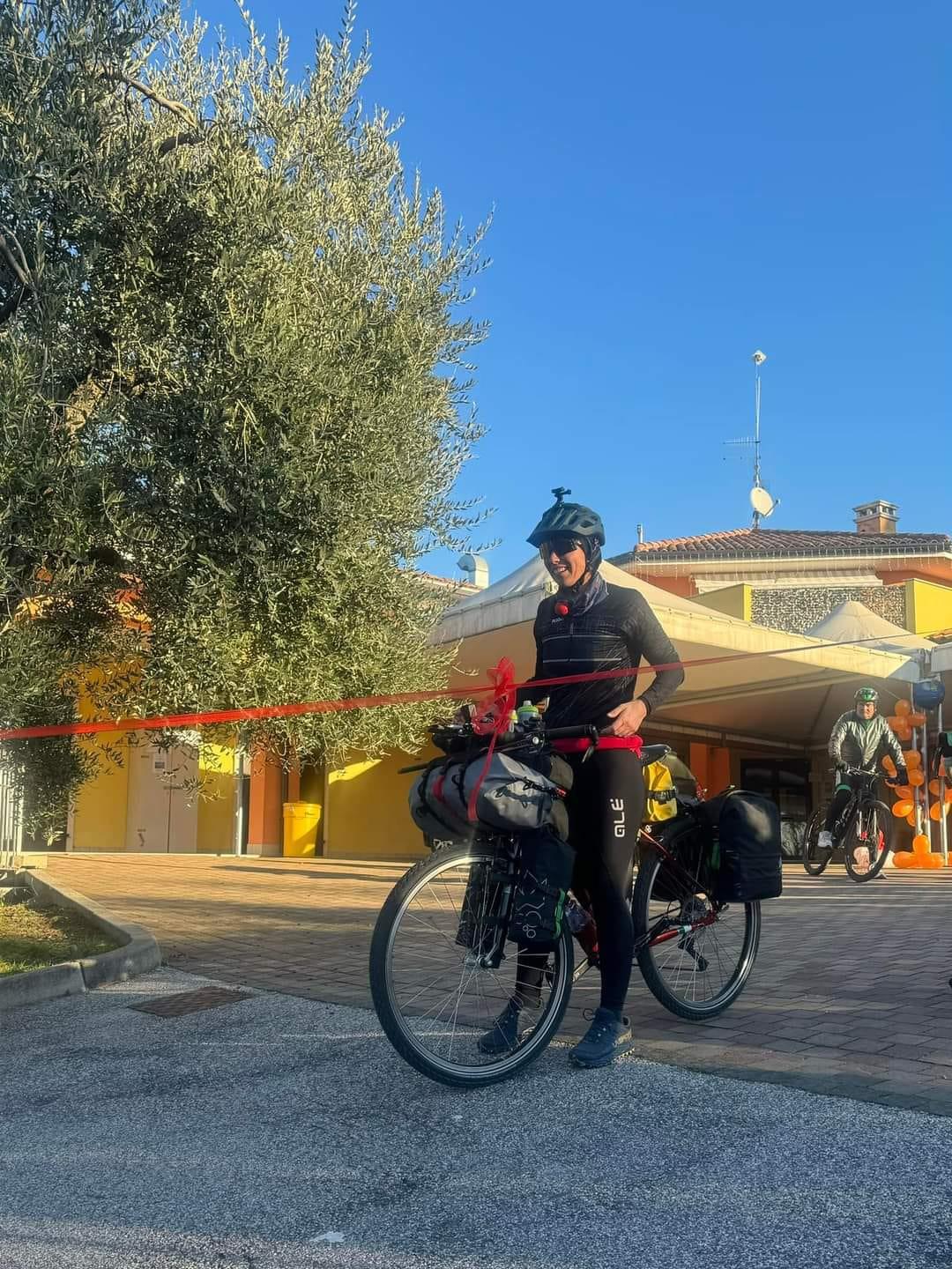 Verona, Monica Consolini e il giro del mondo in bici: «Viaggio con ...