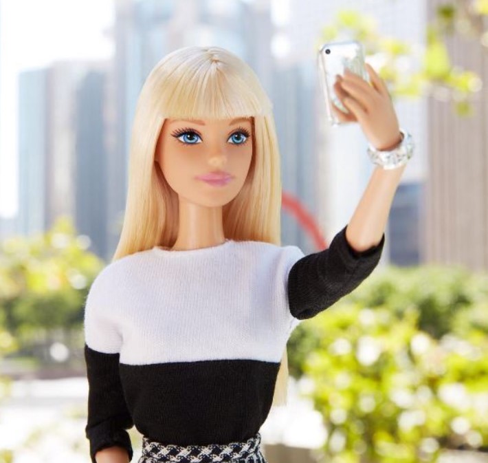 Influencer digitali: quanto guadagnano le modelle virtuali che esistono ...