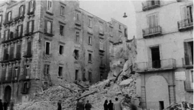 Napoli, 28 marzo 1943: una nave esplode e sventra la città. Il giallo ...