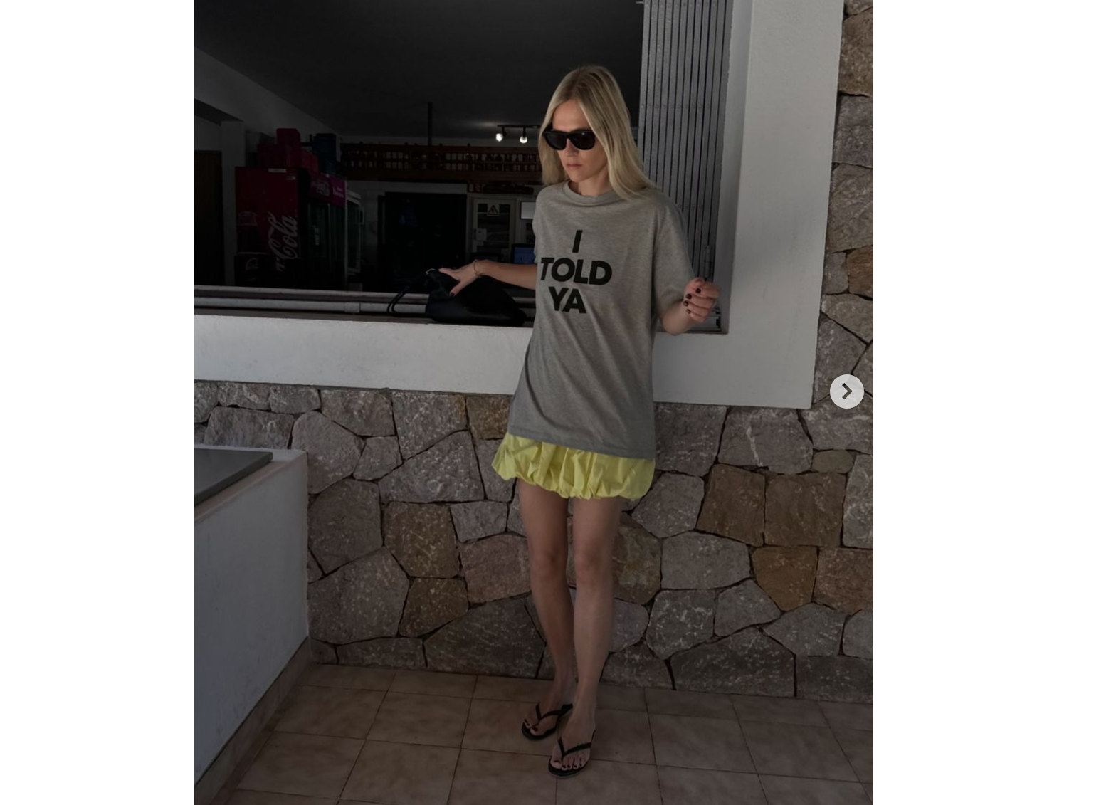 T-shirt «parlanti», il dopo Zendaya: look basico per l'estate in città ...