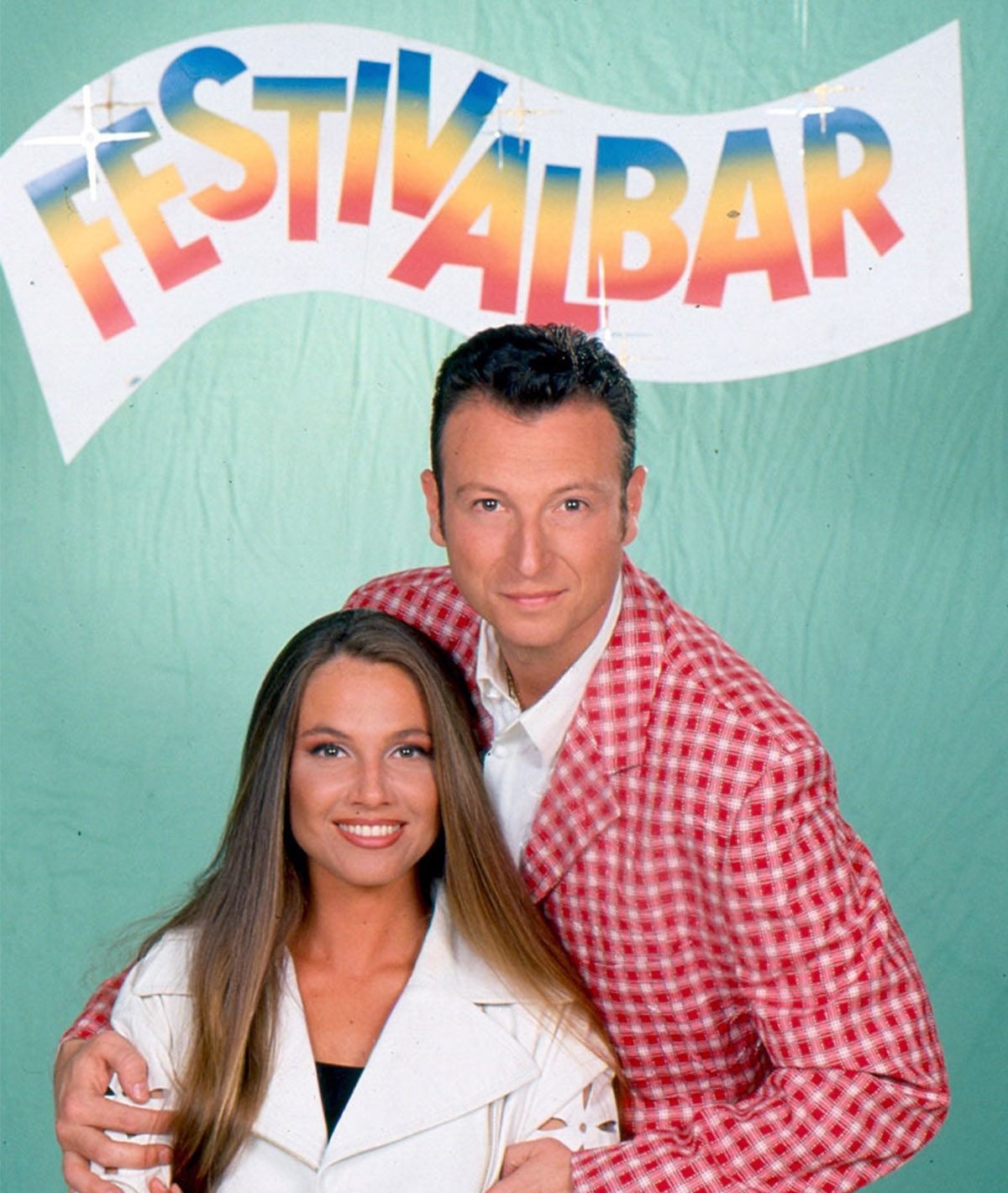 Amadeus compie 63 anni: le origini del nome d'arte, ha recitato nel musical «Grease», 10 segreti ...