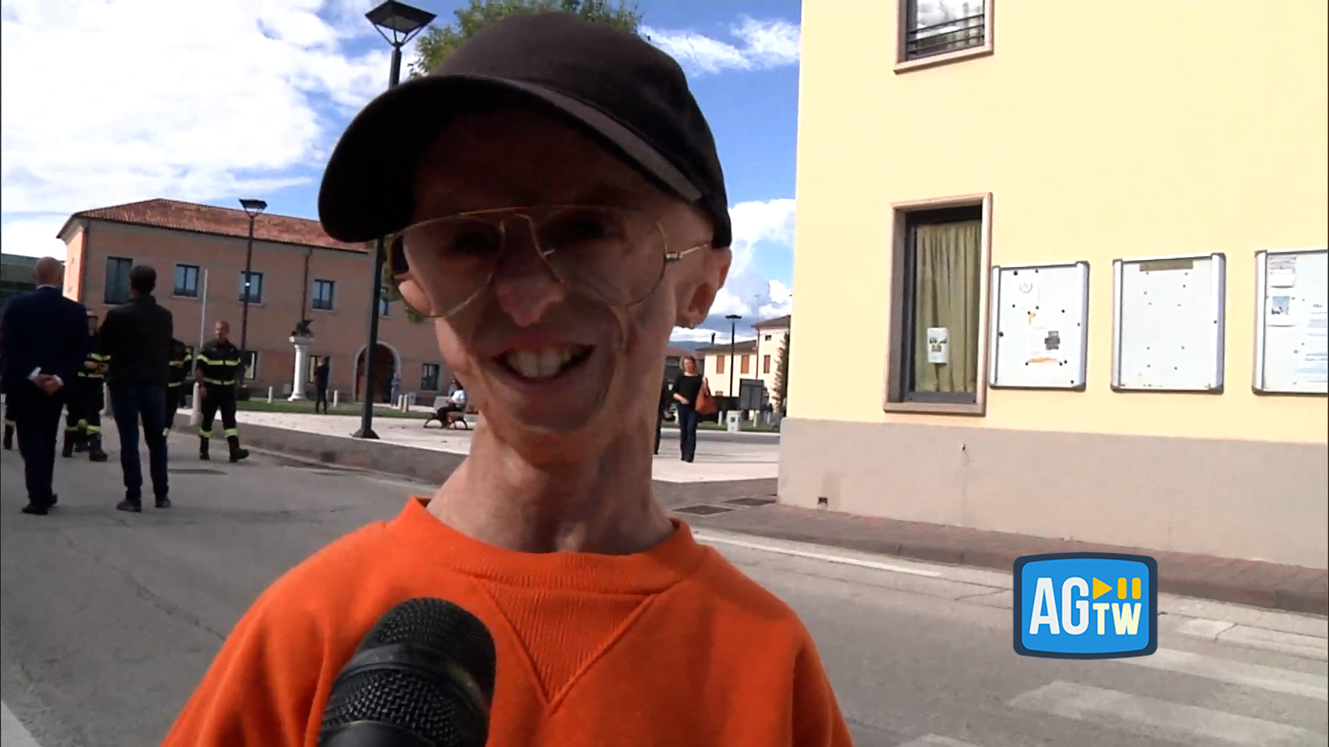 Il funerale di Sammy Basso, la cerimonia in diretta. La sua lettera ...