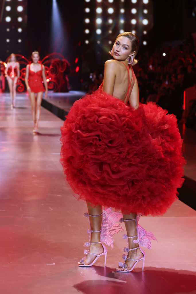 Victoria’s Secret fashion show 2024: gli Angeli in passerella, da ...