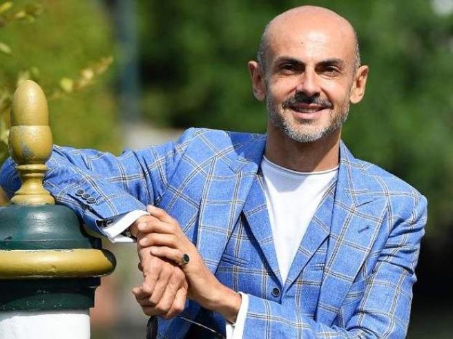 Enzo Miccio torna in tv: quando ha iniziato ad organizzare matrimoni ...