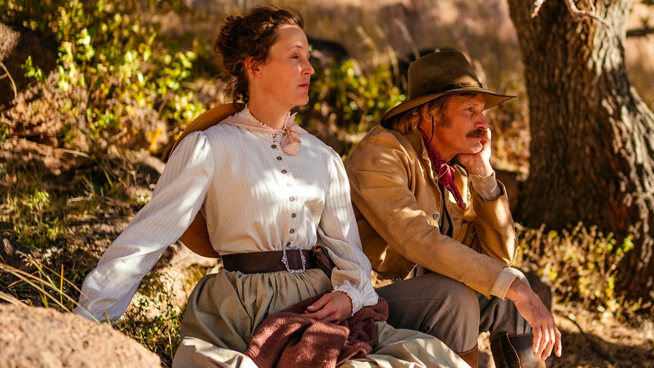 Parthenope, la nuova bellezza di Sorrentino, il cowboy Viggo Mortensen ...