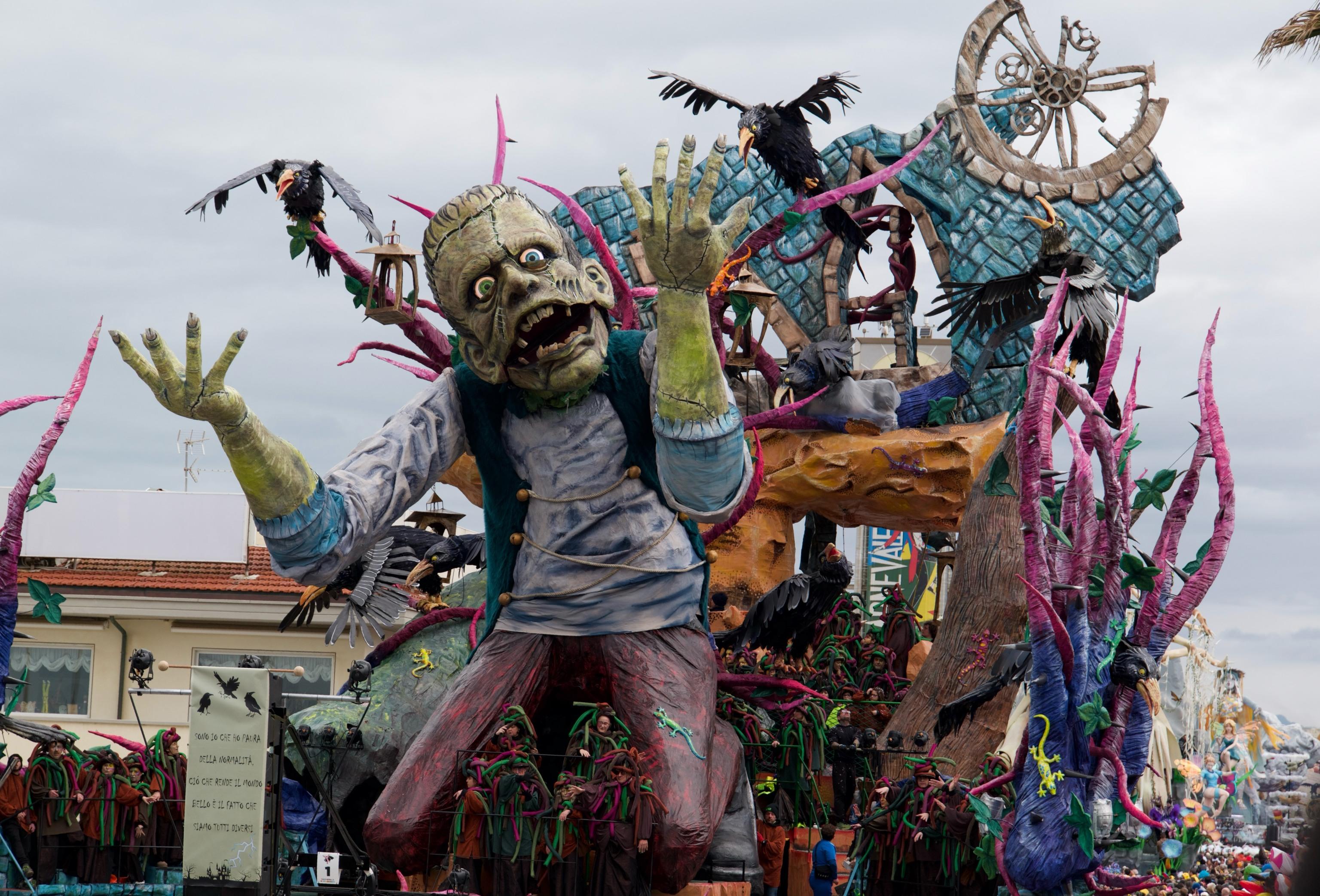 Carnevale Viareggio, torna la satira: sui carri da Meloni e De Filippi ...