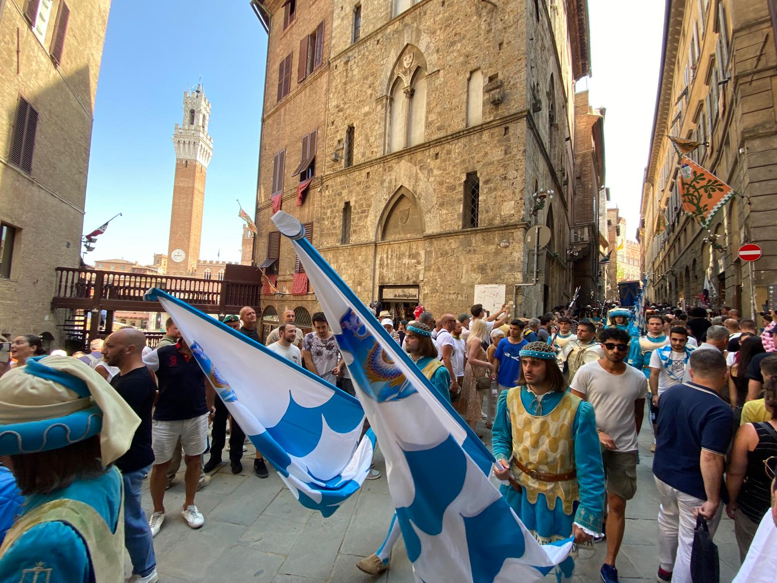 Palio di Siena del 16 agosto 2025, la vittoria del Valdimontone ...