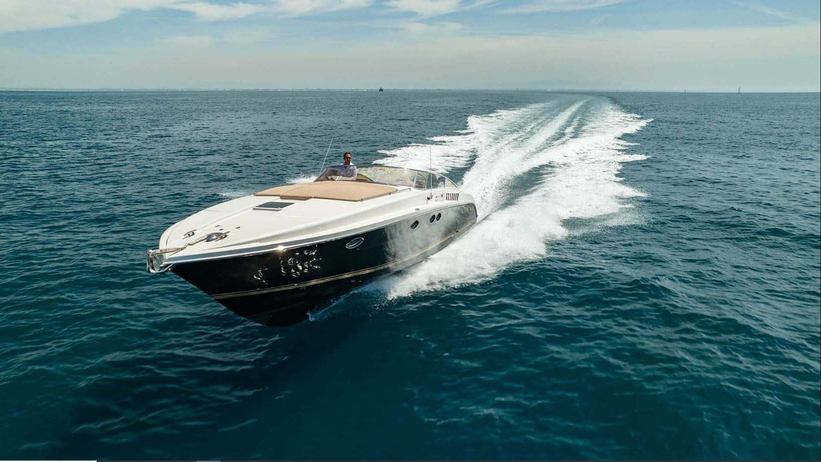 Moto d’acqua, Yamaha presenta i nuovi (colorati) modelli WaveRunner ...