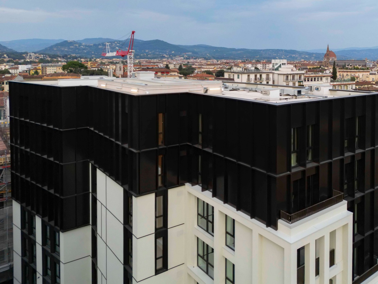 Firenze, il caso del «cubo nero» che cambia il panorama: la nascita del progetto, il cambio di ...