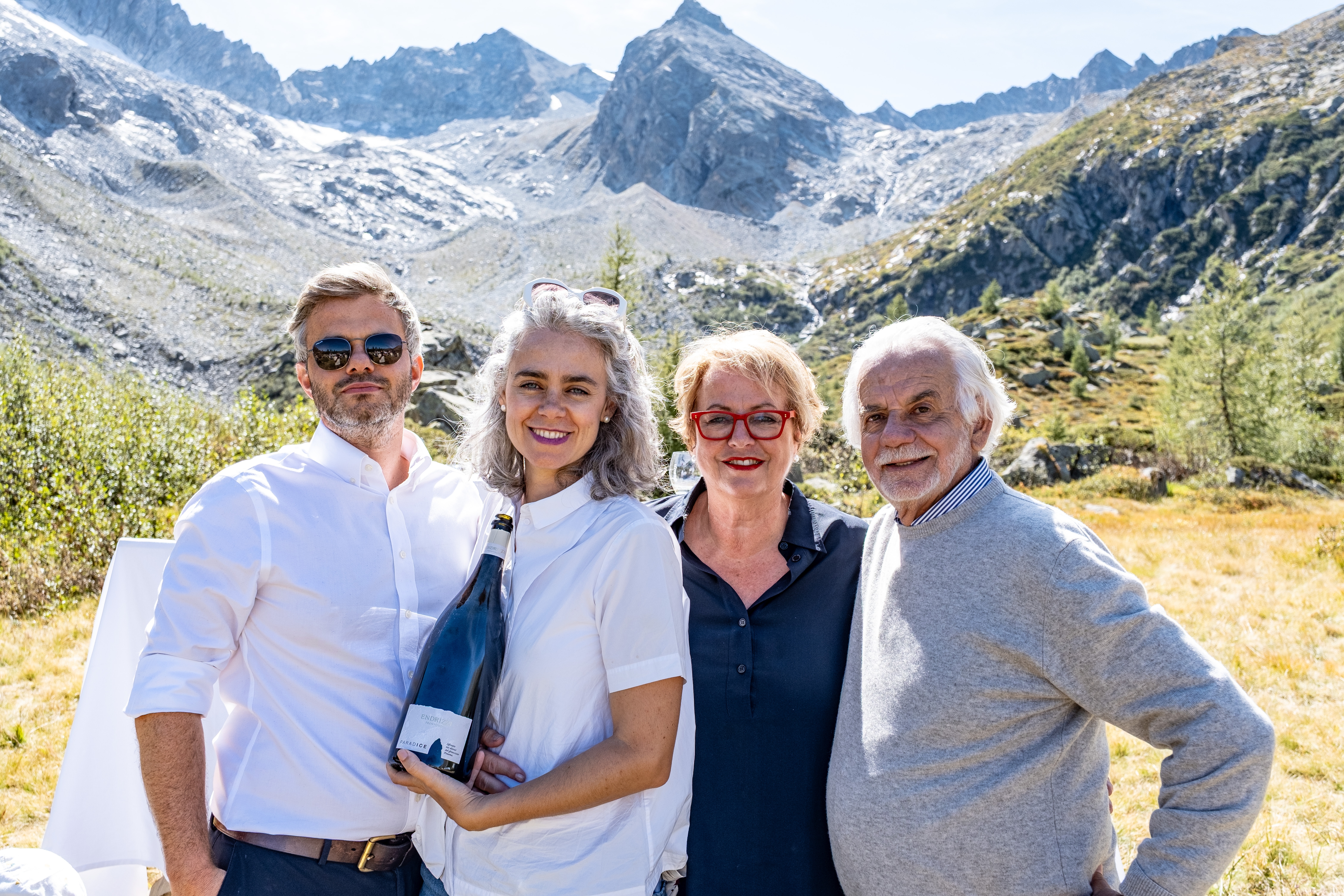 Il Trentodoc dalle vette agli abissi, dal ghiacciaio Presena al fondale ...